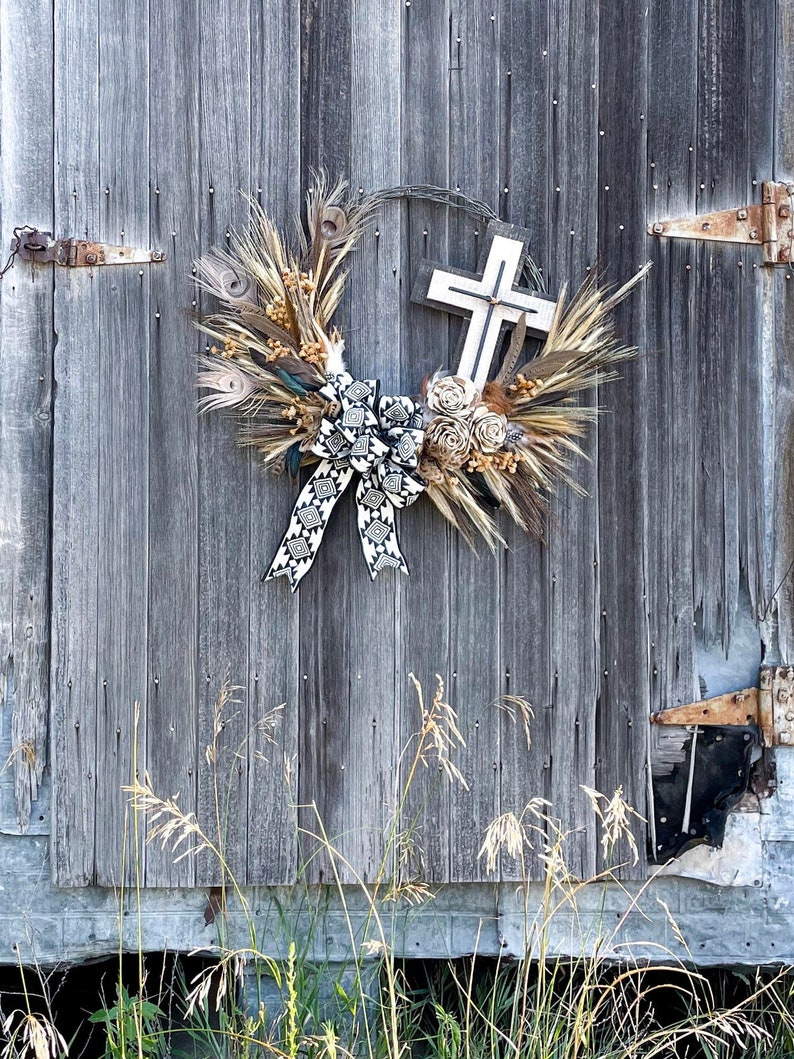 Rustic Floral Barbed Wire Western Wreath // Country Rustic Farmhouse ...
