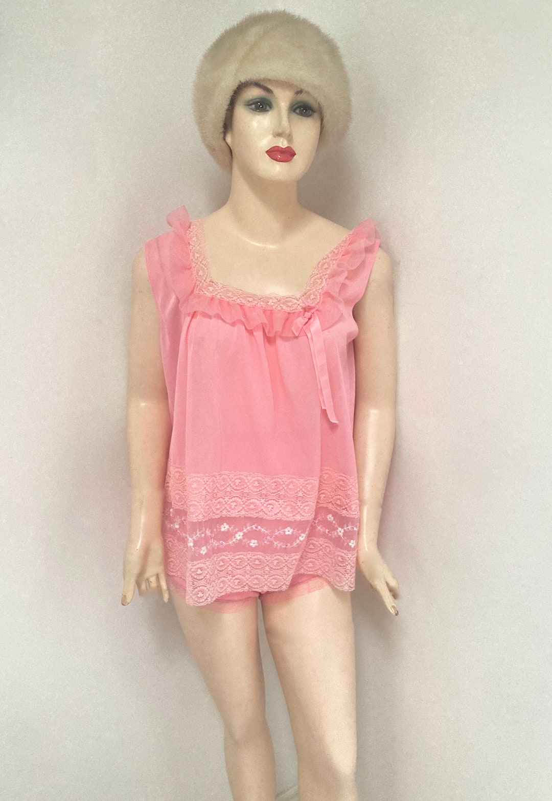 Gorgeous 1960s Pink BABYDOLL Set With Full Brief by ALEPIN Montreal ...