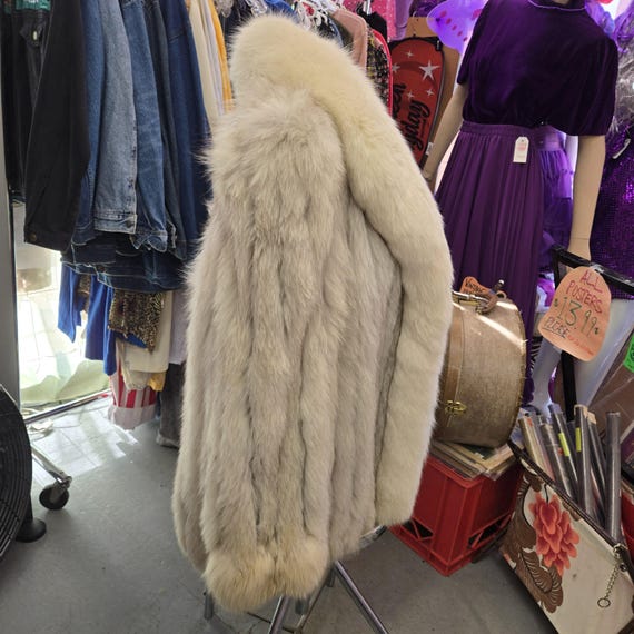 Stunning 1980s VINTAGE Shadow FOX FUR Jacket with Sat… - Gem