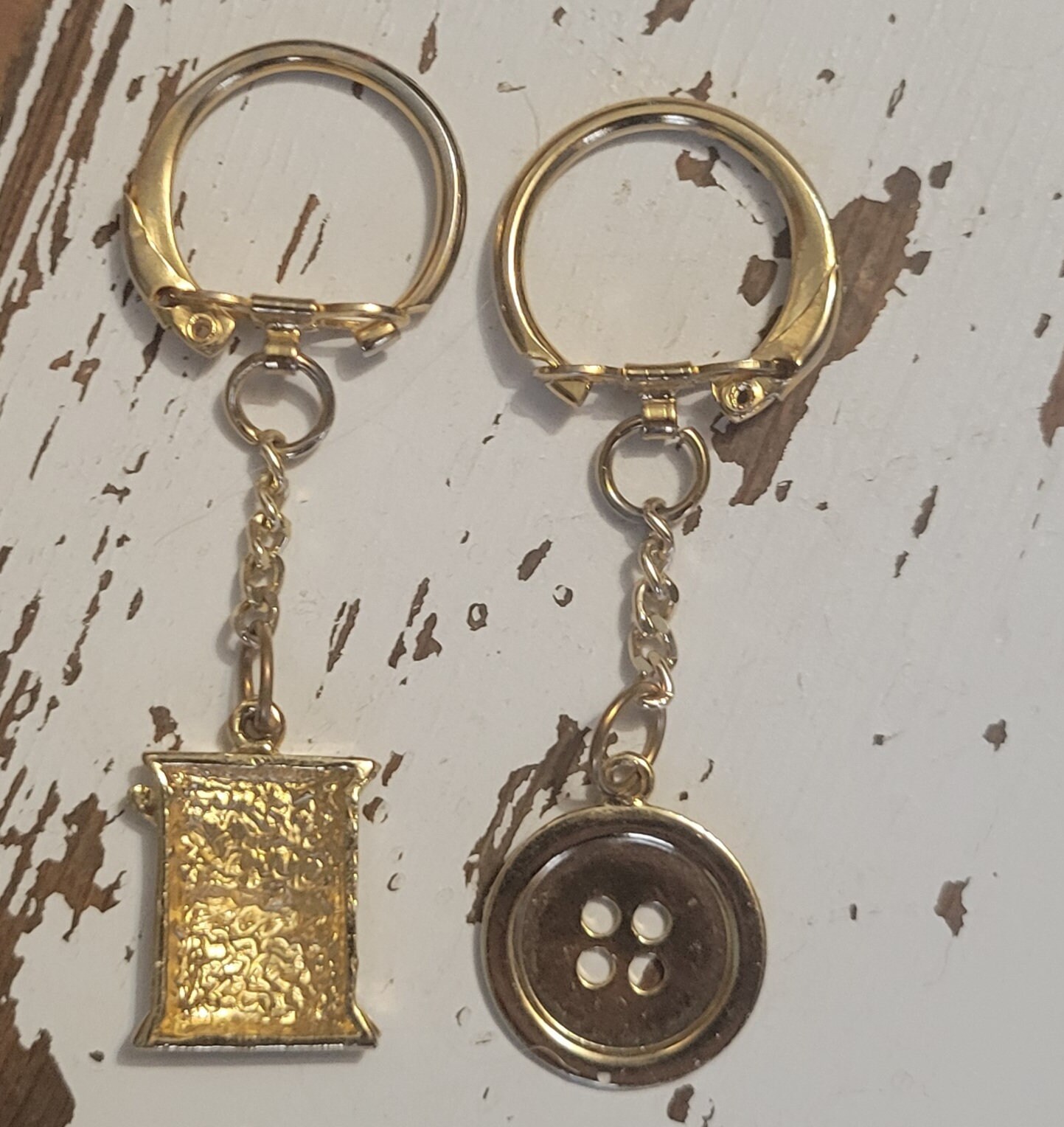 Vintage Set of 2 Sewing Themed Key Chains Button Key Chain Thread ...