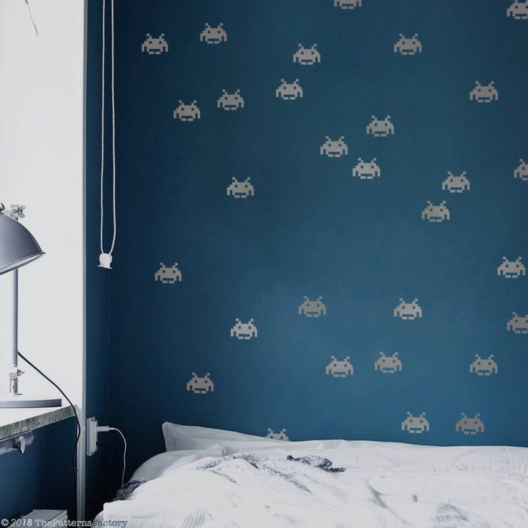 Space Invader Wall Decal / Geek Wall Sticker/ Pixel Art Decor / Invader ...