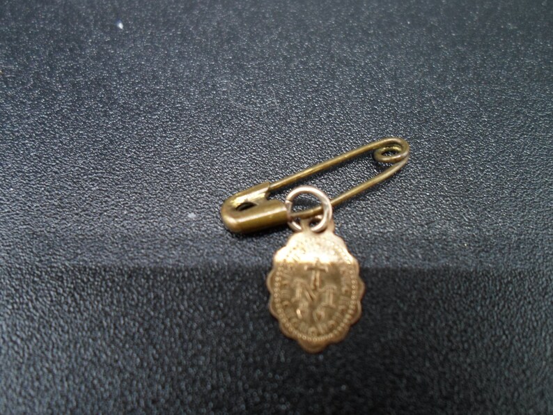 Vintage Diaper Slip 1950s Mini Catholic Medal With Safety Pin: Old ...