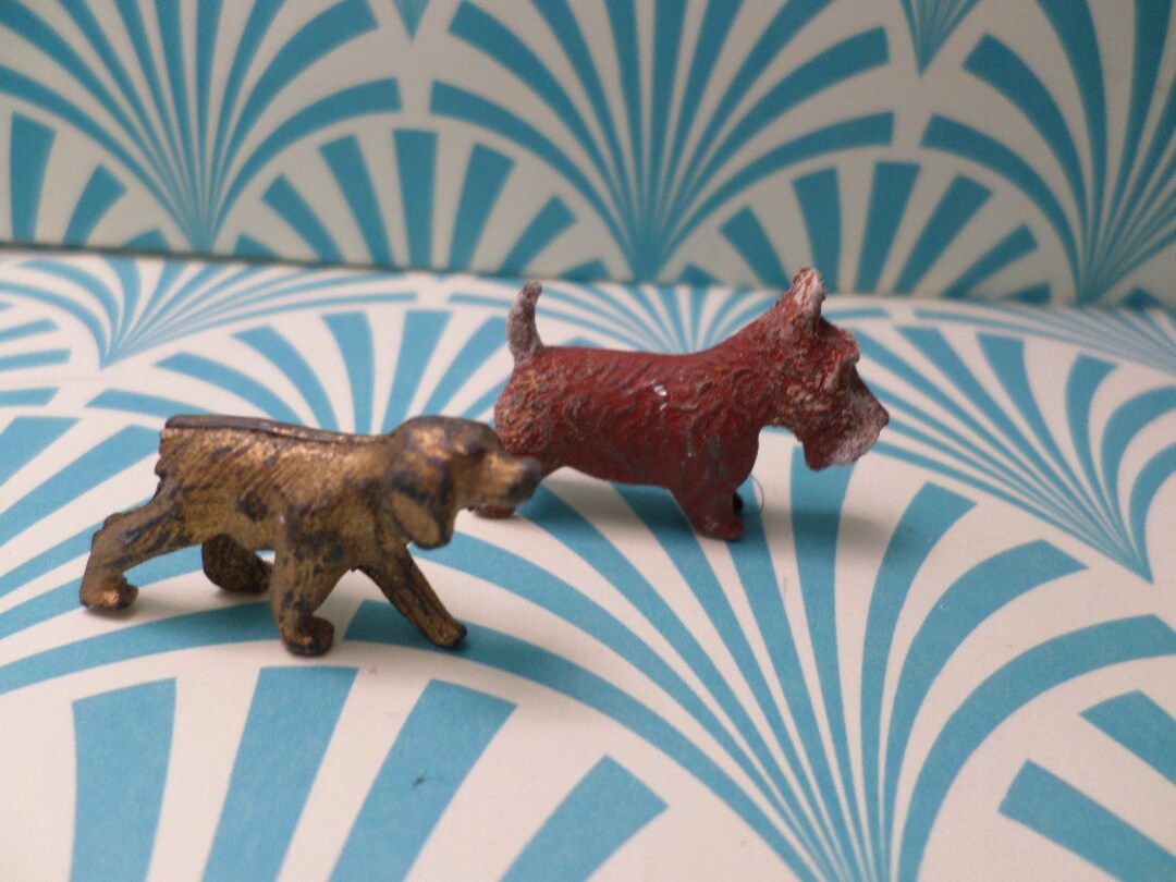 2 Small Metal Dog Figurines From the 1040's-50's Era Scottie Terrier ...
