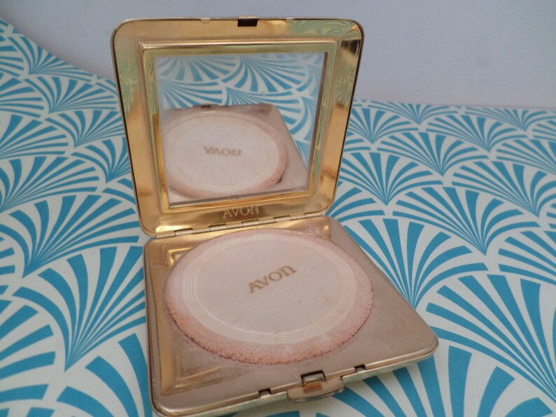 Vintage 70's AVON Gold Tone Loose Powder Compact - Etsy
