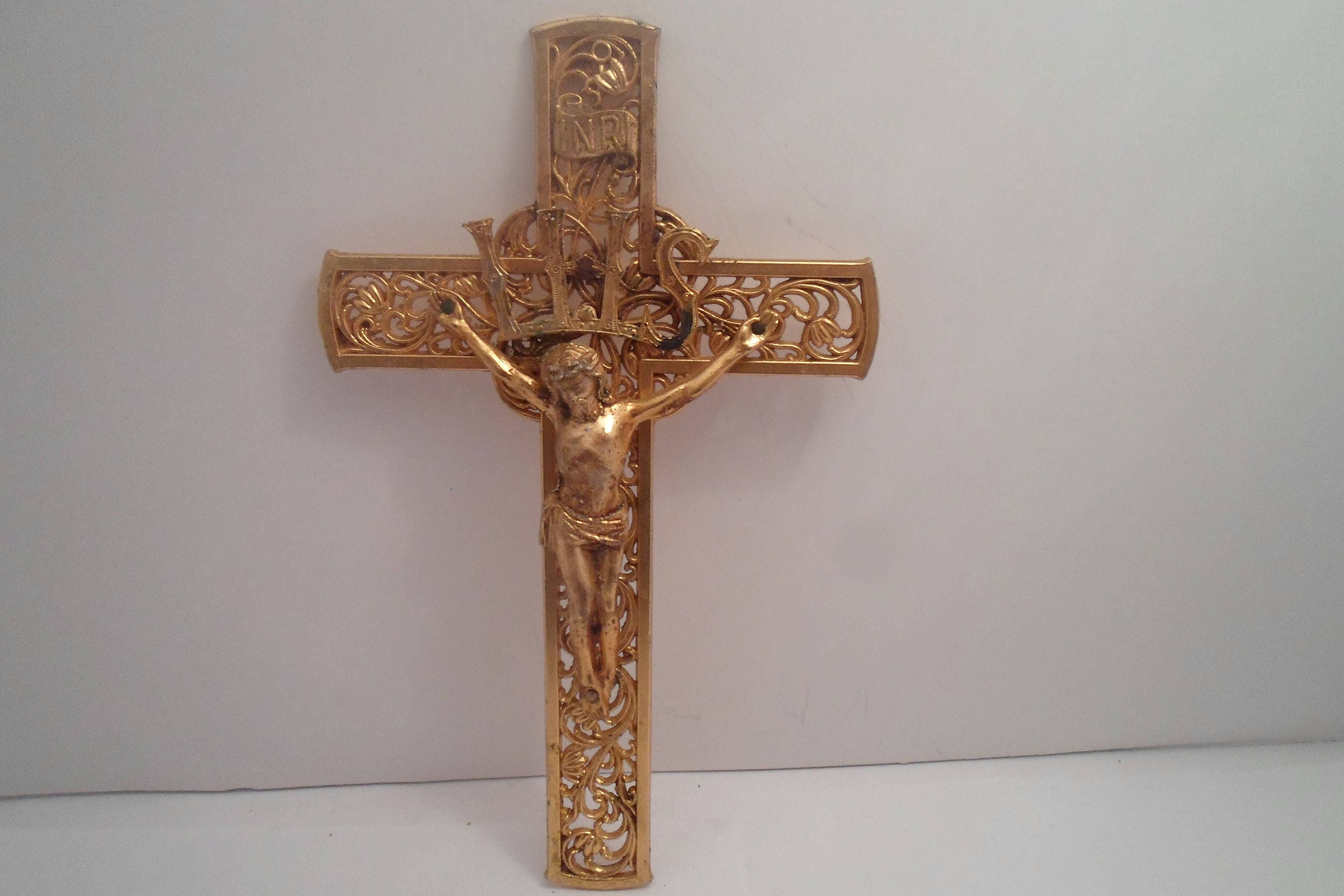 Vintage Heavy Gold Dipped Metal Filigree Ornate 9l 6w Crucifix Hanging ...