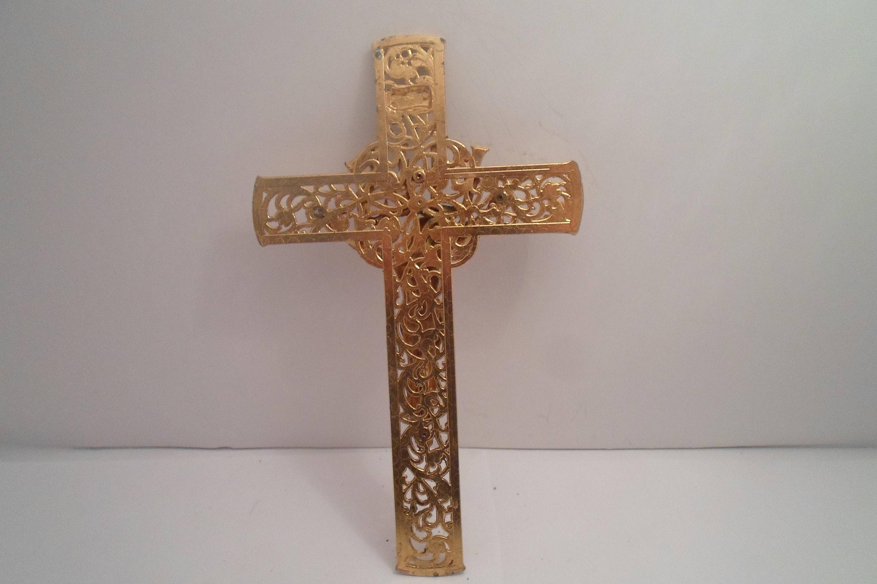 Vintage Heavy Gold Dipped Metal Filigree Ornate 9l 6w Crucifix Hanging ...