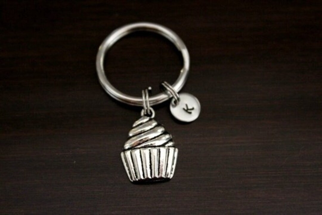 Cupcake Key Ring/ Keychain / Zipper Pull - Muffin Lover - Muffin Charm ...