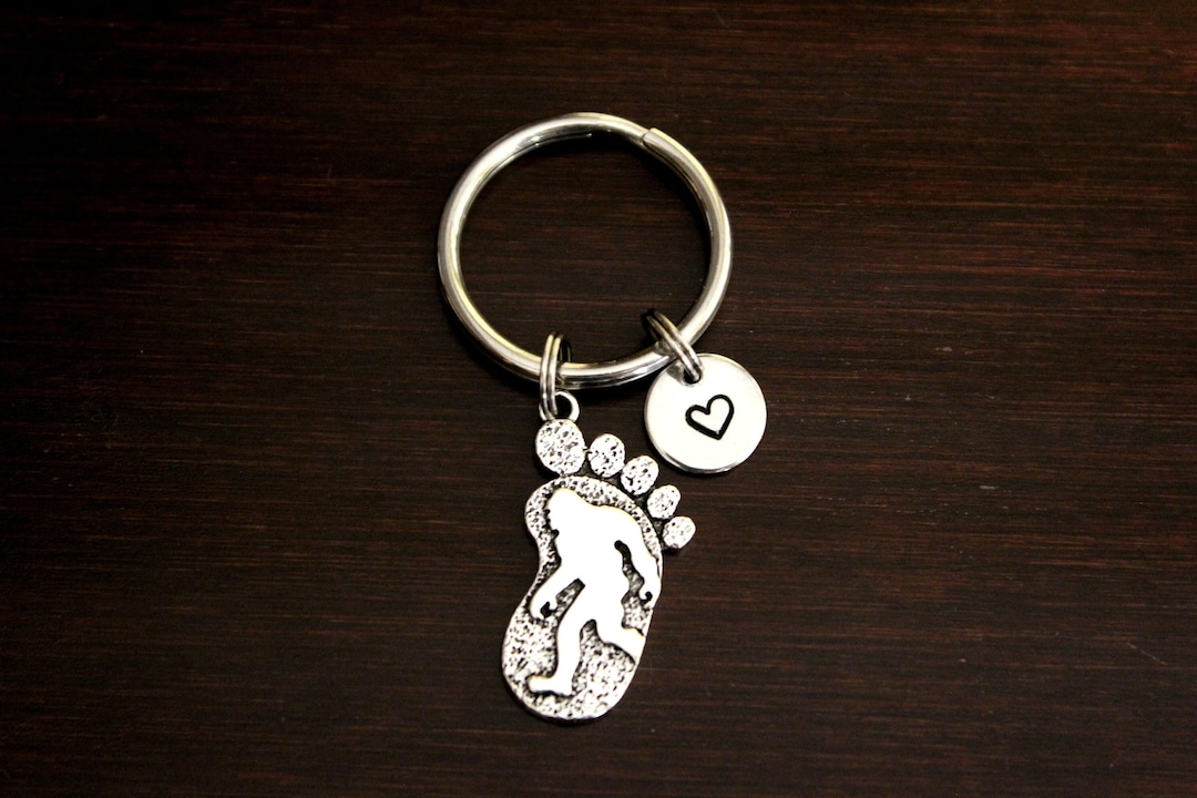 Sasquatch Foot Key Ring/ Keychain / Zipper Pull Sasquatch Keychain Yeti ...