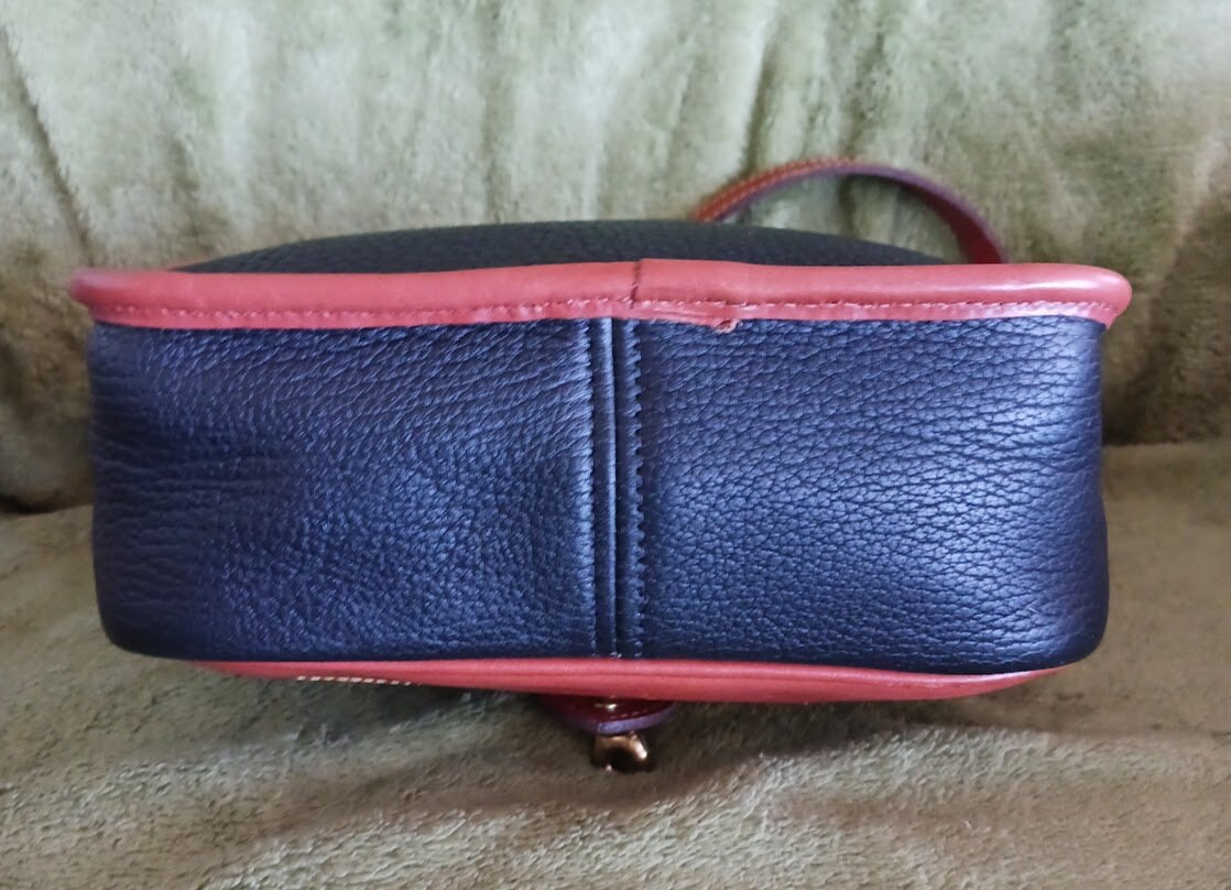 Vintage Dooney & Bourke AWL Square Carrier Messenger R703 - Etsy