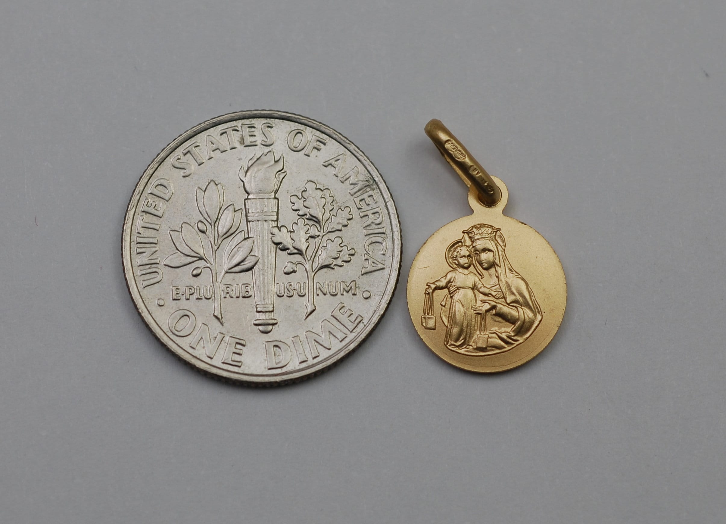 14K solid gold 10.2 mm Scapular medal / pendant | Etsy