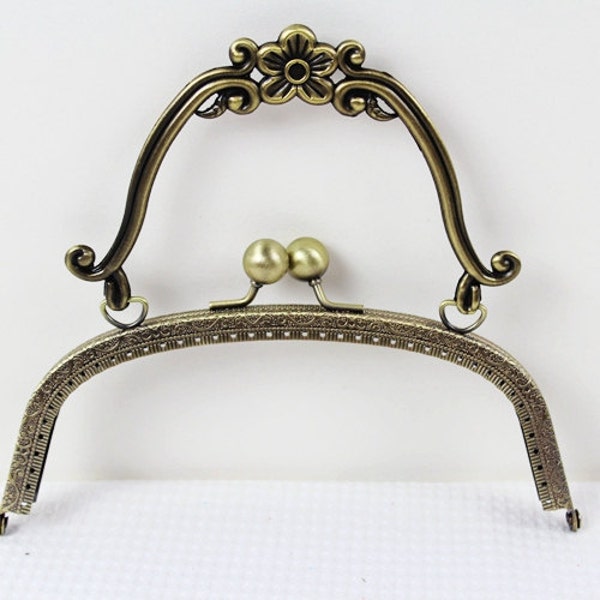 Kiss Lock Frame - Etsy