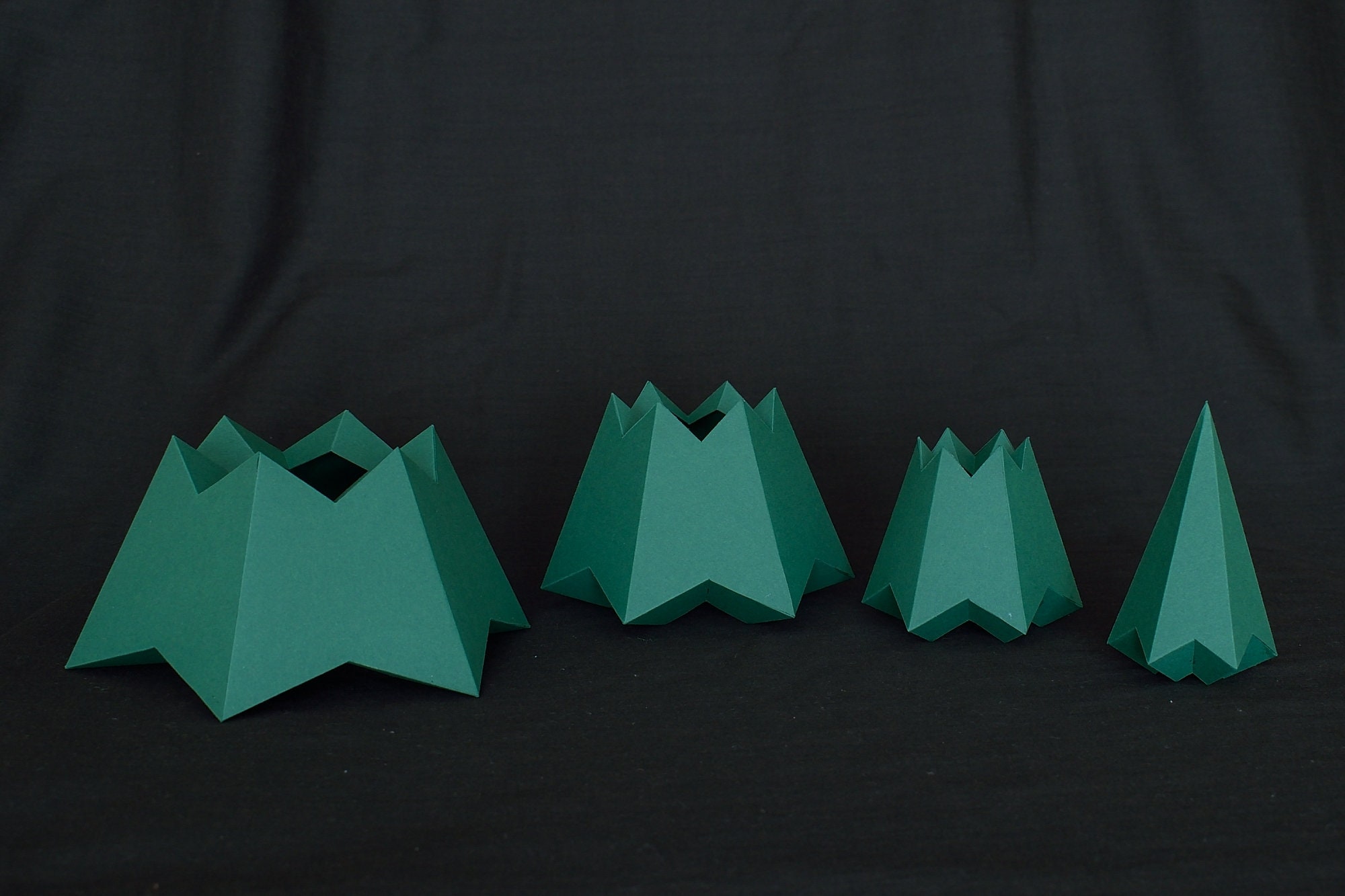 Easy to make Christmas Tree Xmas tree Papercraft template | Etsy