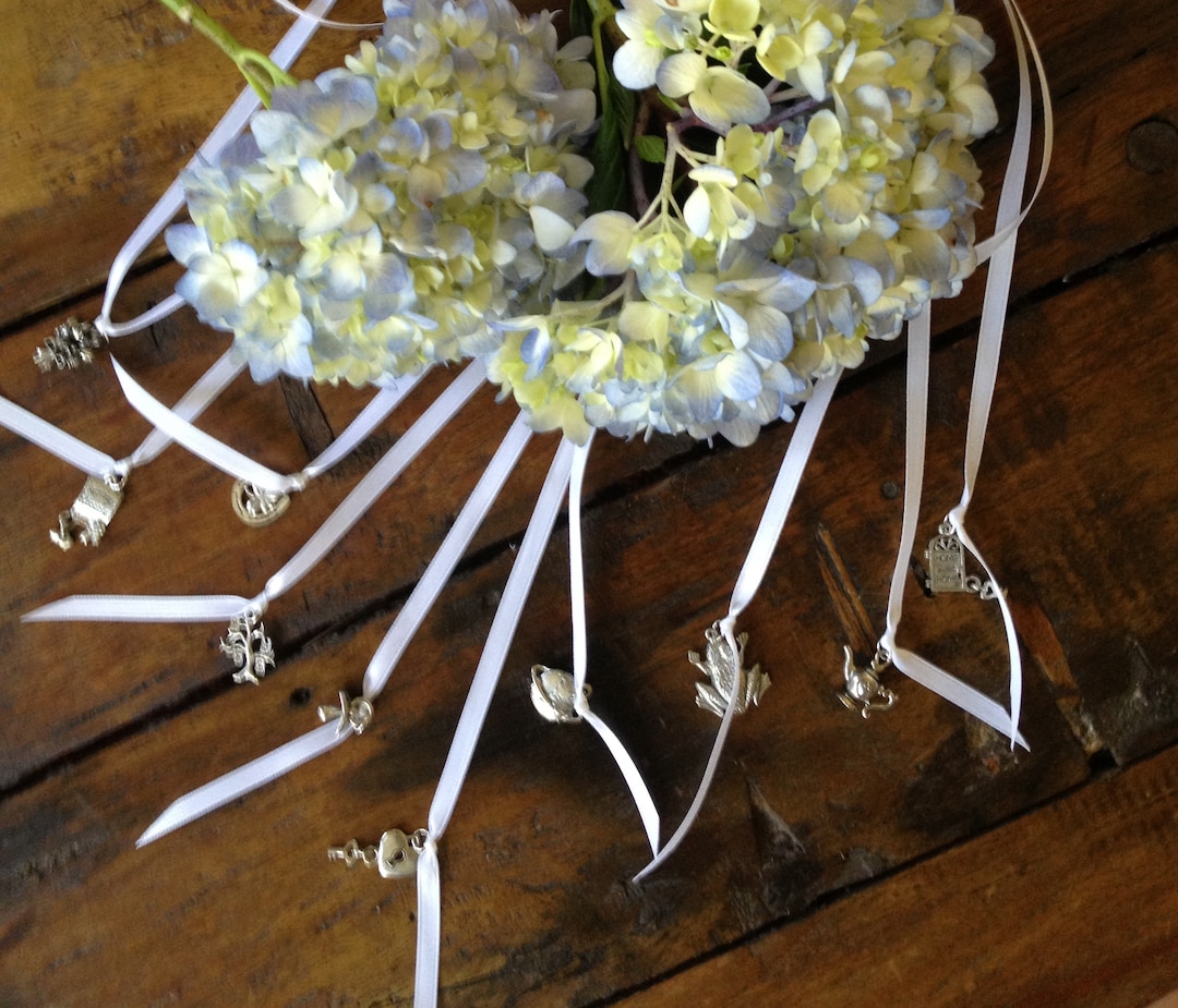 Wedding Cake Pulls Set of 18 Cake Charms for Wedding Tradition at ...