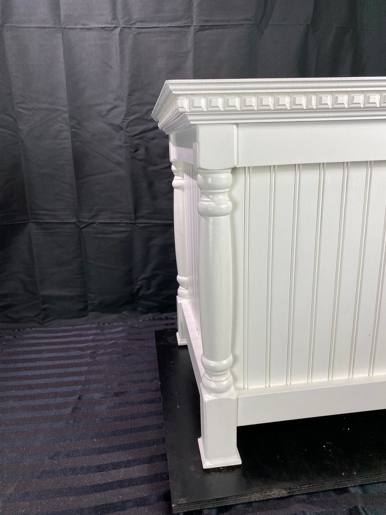 Colonial Style Planter. Custom Planter Boxes, Metal Planter Box ...