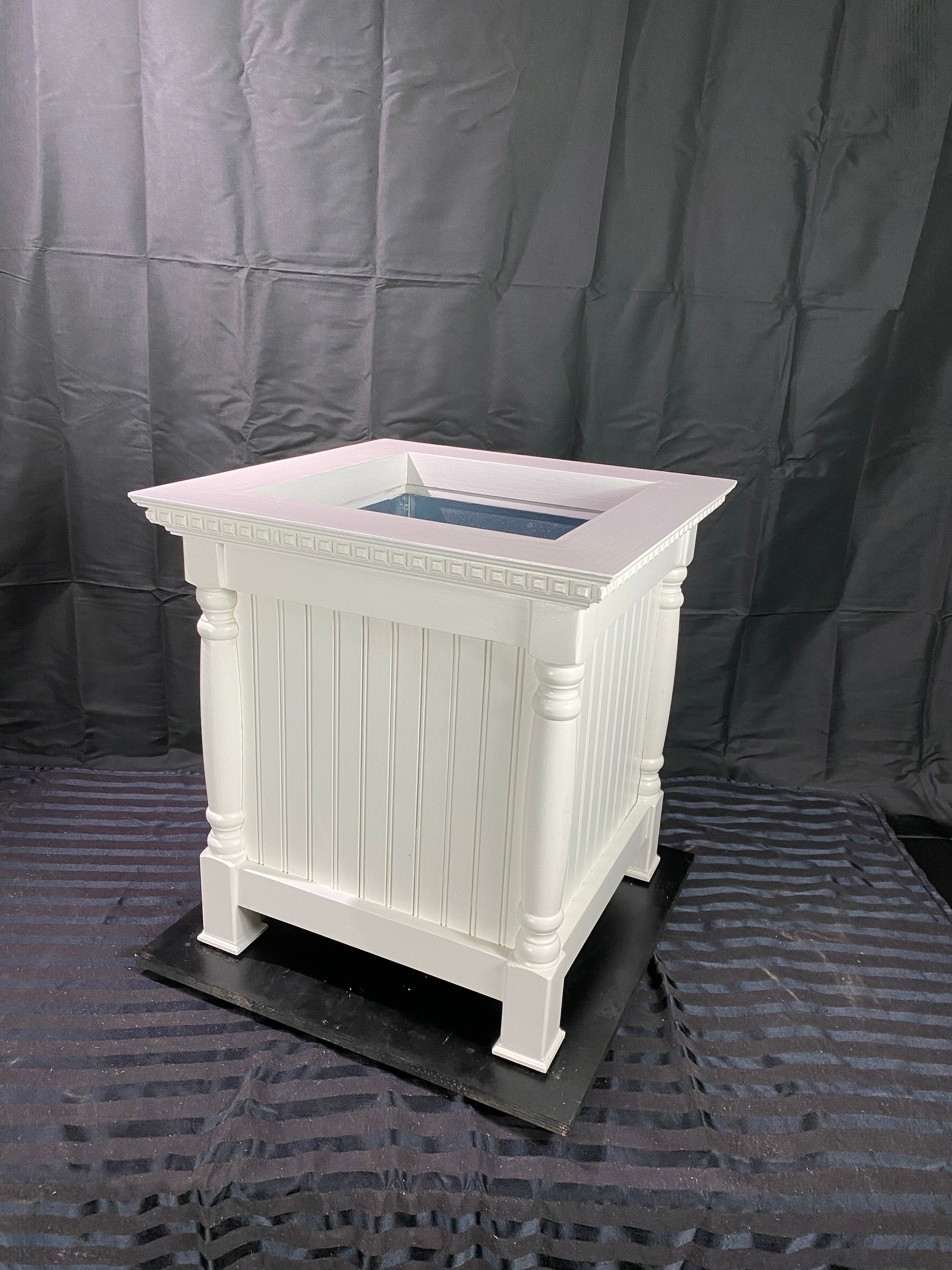 Colonial Style Planter. Custom Planter Boxes, Metal Planter Box ...