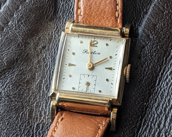 Outstanding 1950s Rexton Men's Tank Style Watch - Gold Tone Bezel and ...