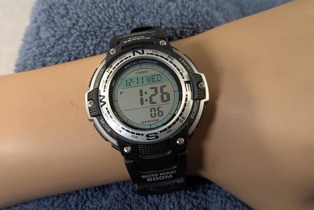 Nice Casio Casio SGW100-1V 200M Men's Watch - Twin Sensor Temperature ...