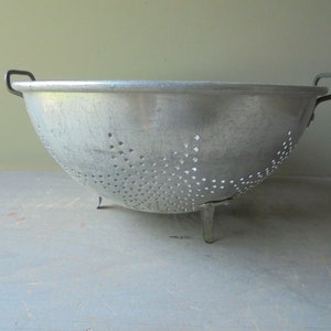 Vintage Metal Strainer, Vintage Farmhouse Kitchen Tool, Metal Colander ...