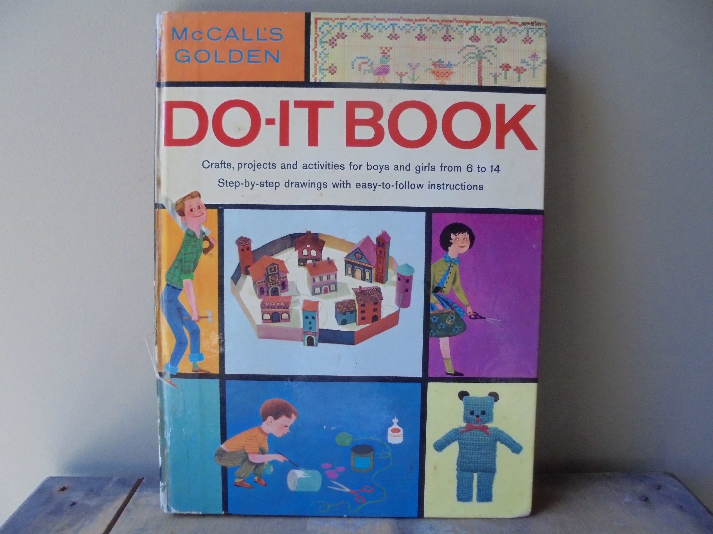 Mccall's Golden Do-it Book Vintage Arts and Crafts Book - Etsy