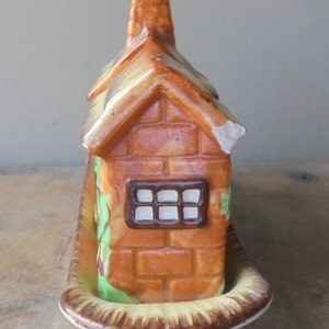 Vintage English Cottage Salt & Pepper Shaker, Occupied Japan Salt ...