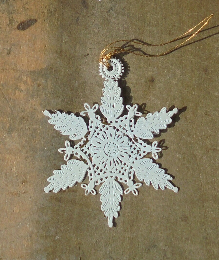 Vintage White Christmas Tree Ornaments White Lace Metal - Etsy