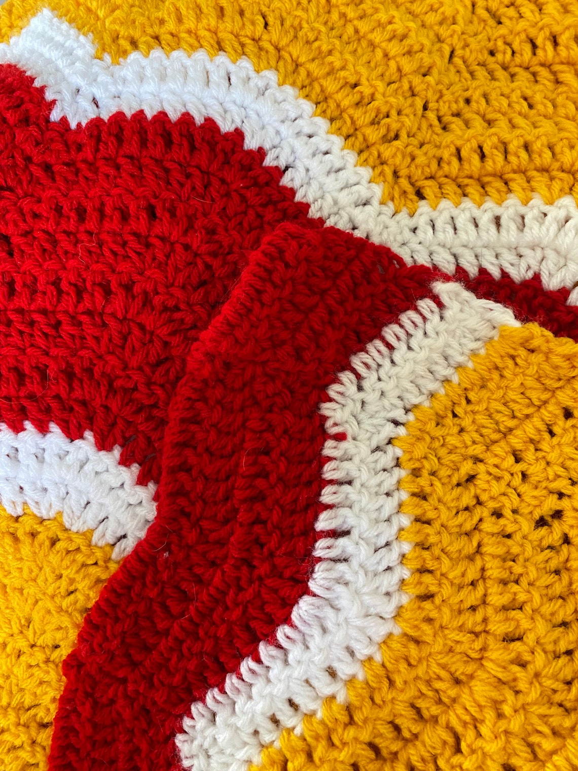 Kansas City Chiefs Theme Theme Red and Gold Chevron Pattern Afghan. - Etsy