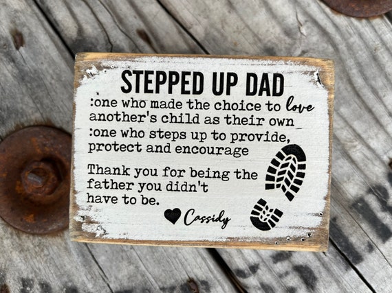 Stepped up Dad Stepped up Mom Personalized Sign - Etsy