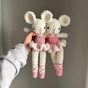 Brie Mouse + Mermaid Tail Mod CROCHET PATTERN (fable Collection) - Etsy