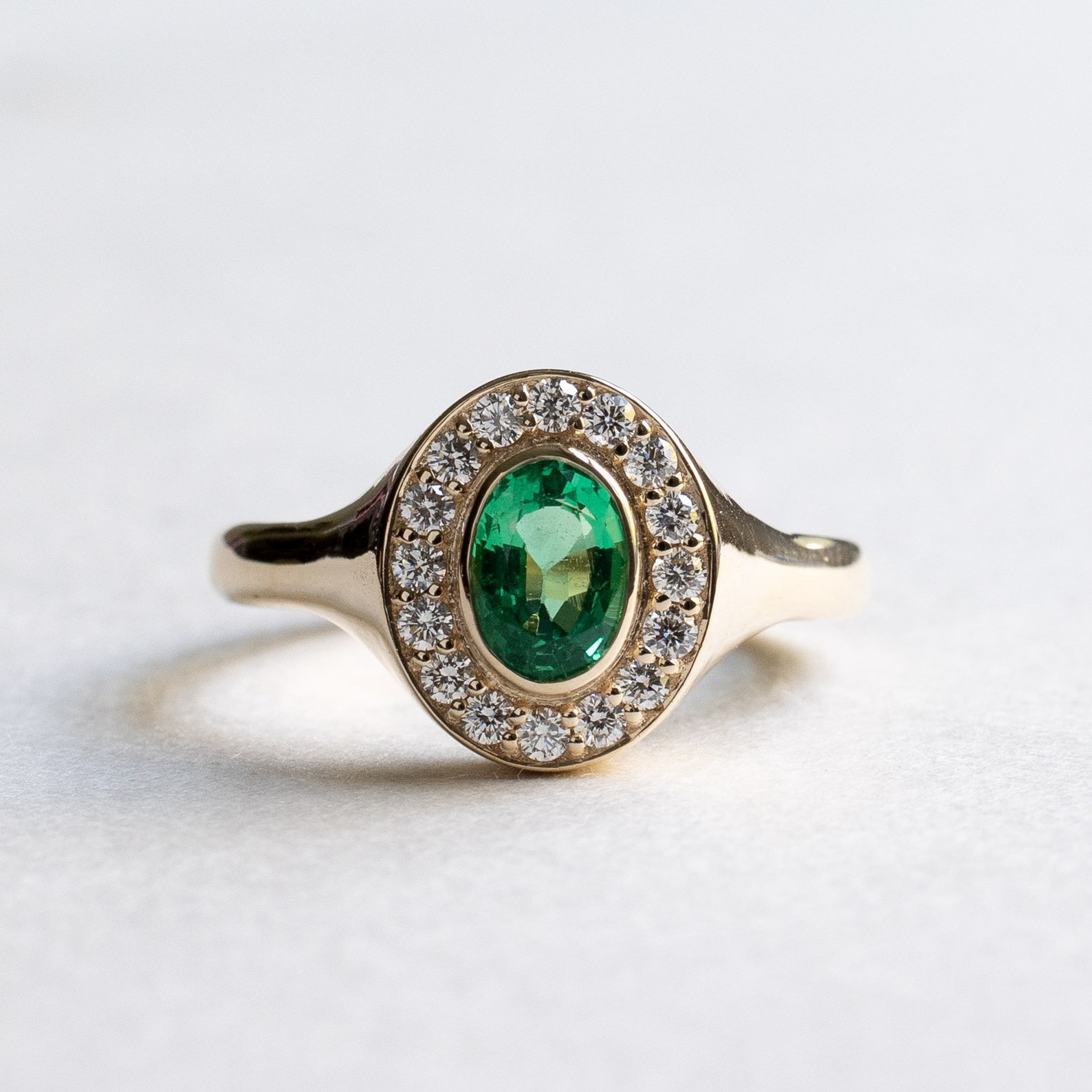 14k Gold Oval Emerald Signet Ring: Diamond Accents - Etsy