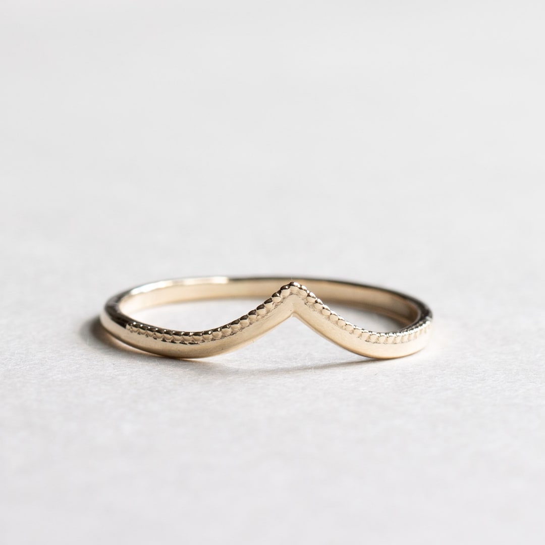 14k Yellow Gold V Ring, Chevron Ring, Stacking Ring, Milgrain Band ...