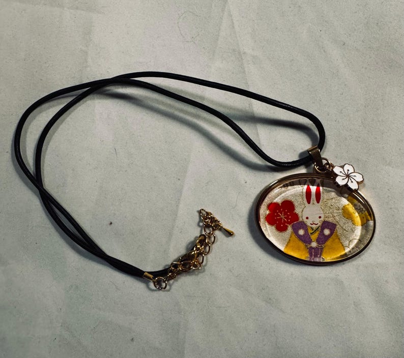 New Emperor Rabbit Pattern on Japanese Chiyogami. Glass Vertical ...