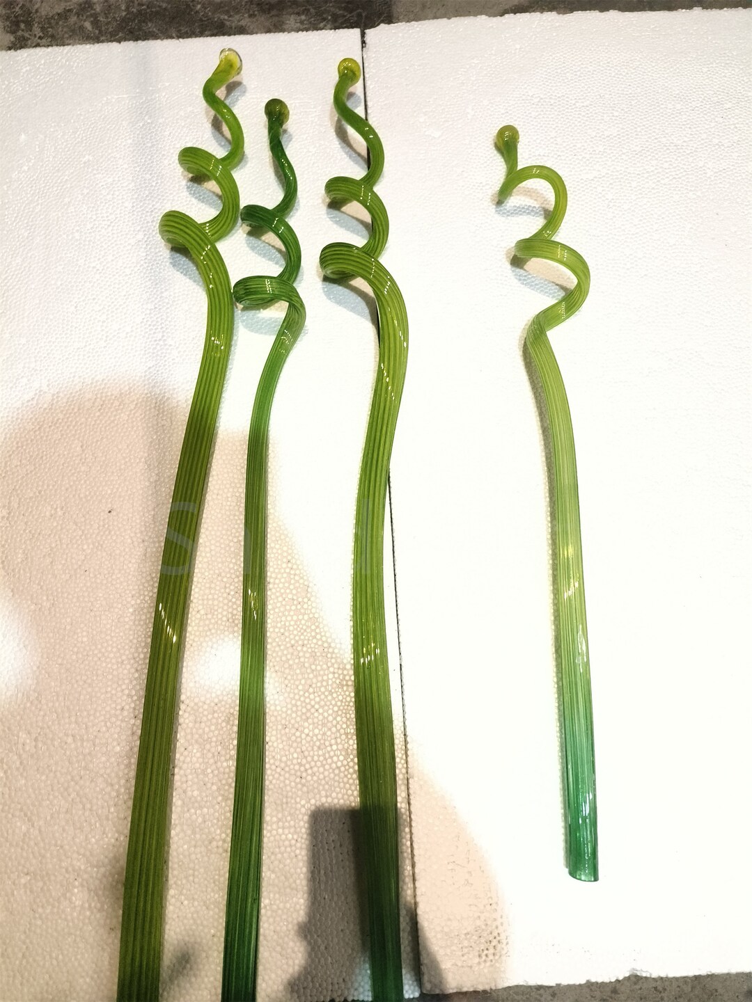 12pcs Long Green Color Hand Blown Glass Crimped Glass for Garden ...