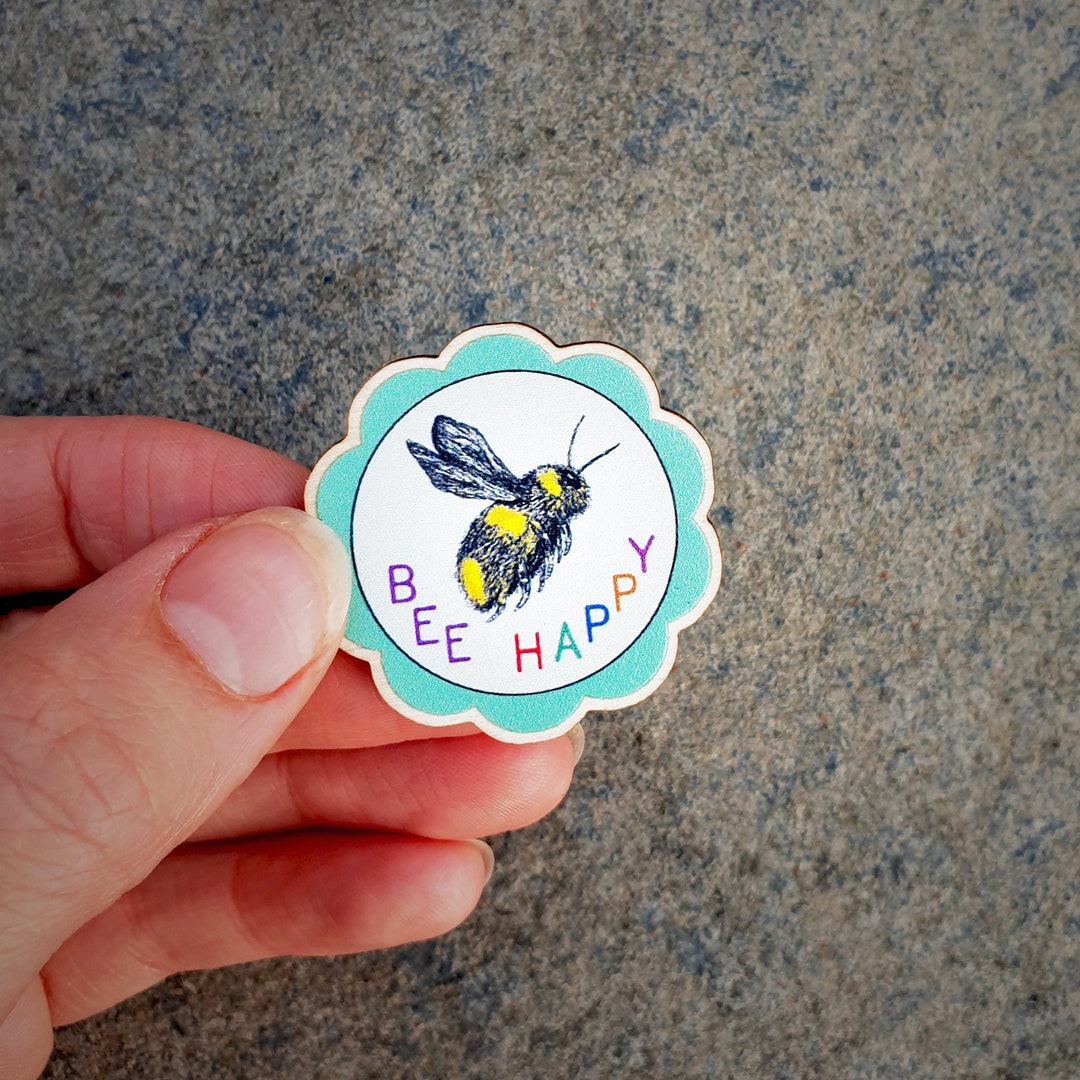 Bumble Bee Pin Badge Wooden, Bee Happy Lightweight Button Brooch for ...