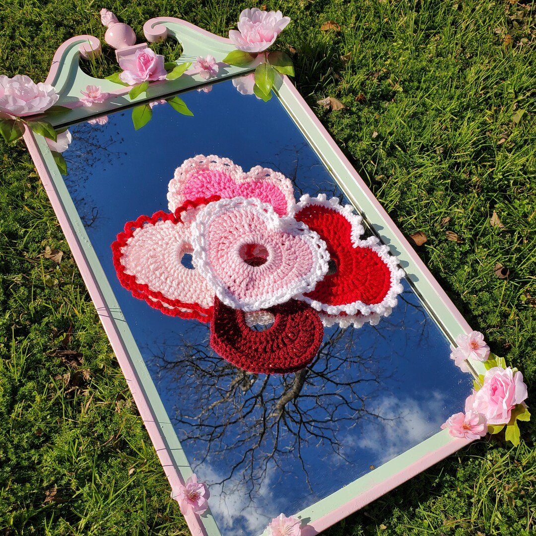 Lovecore Crochet Heart Shaped Valentine’s Day Scrunchies | Pink, Red ...