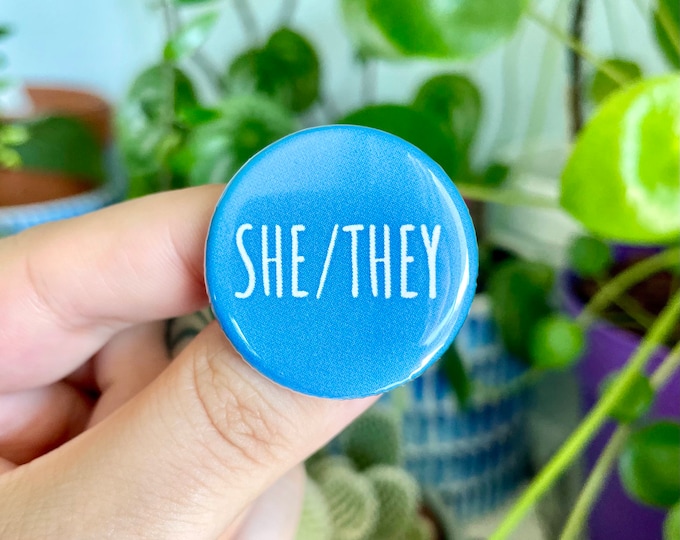 Pronouns Button Template - Etsy Canada