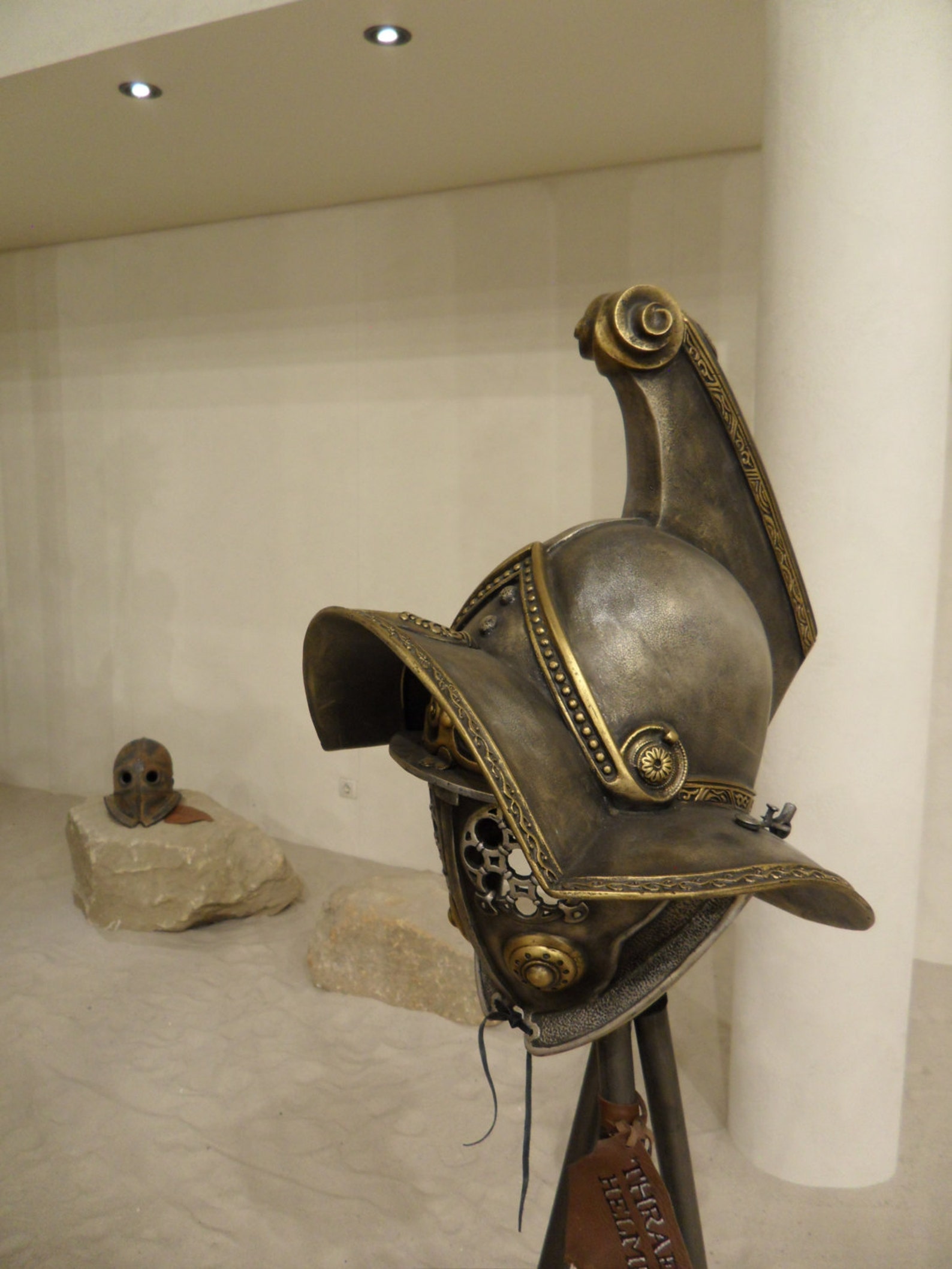 Gladiator Helmet Replica: Ancient Roman Armor Sculpture - Etsy