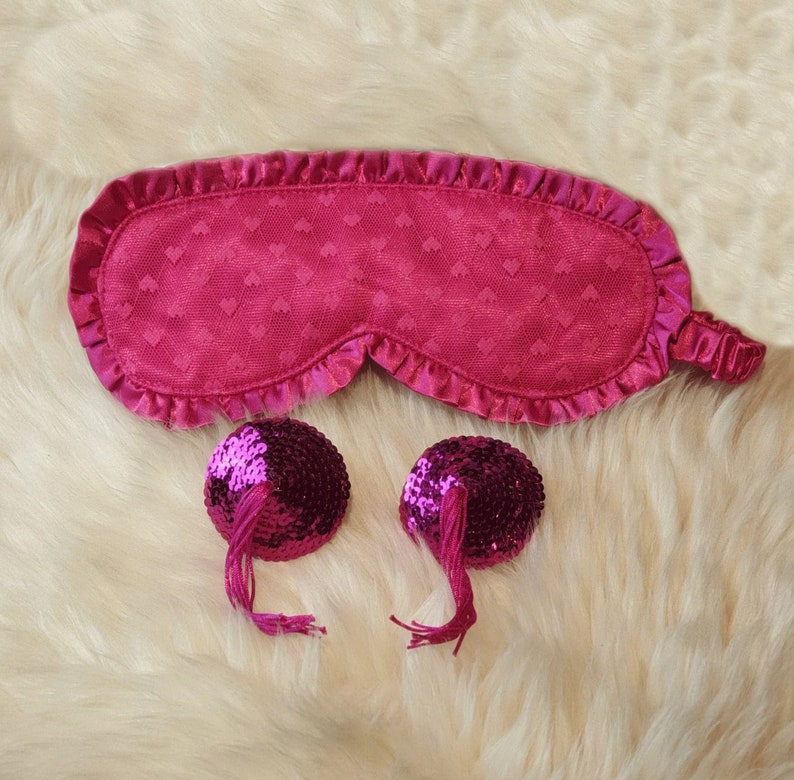 Play or Lay Seductively in This Romantic Heart Overlay Eyemask - Etsy UK