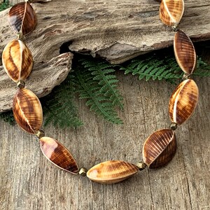 Short Simple Shell Necklace for Women, Brown Cockle Shell Necklace ...
