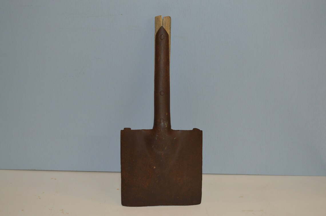 Vintage Rusty Square Spade , Circa 1940 Stone Shovel, 622 - Etsy