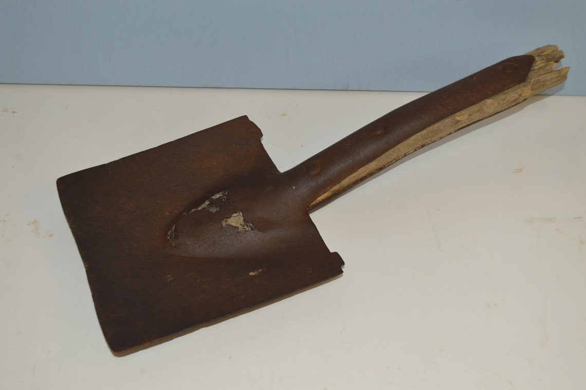 Vintage Rusty Square Spade , Circa 1940 Stone Shovel, 622 - Etsy