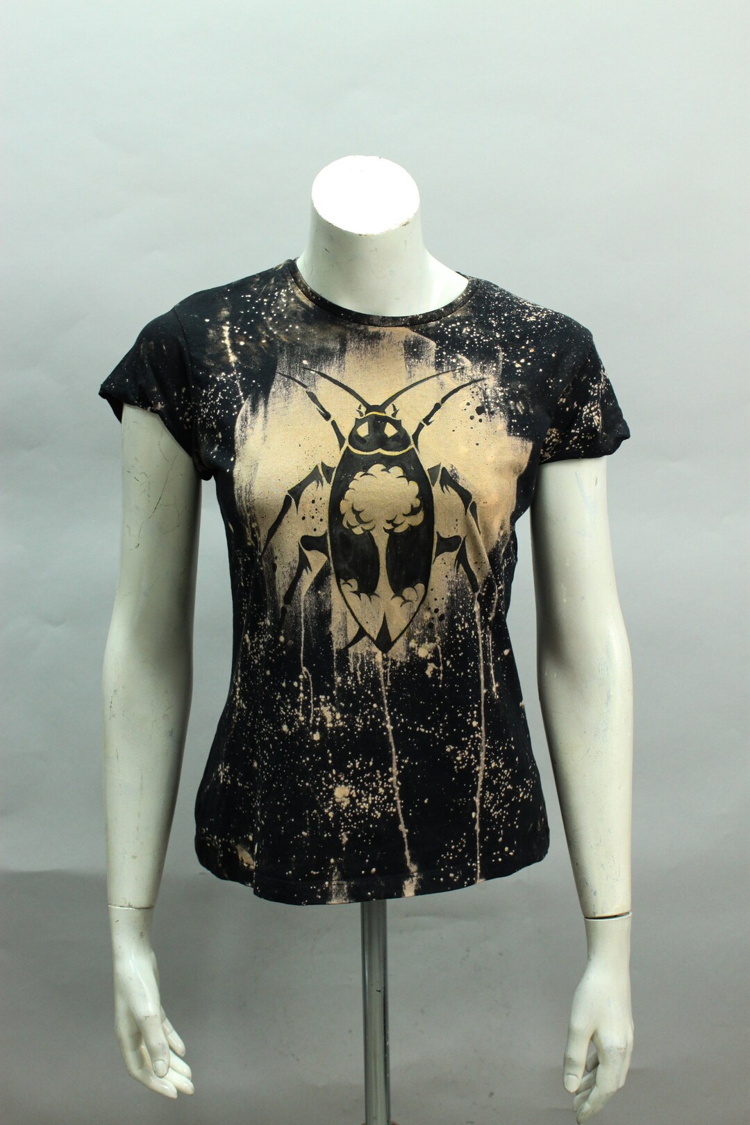 Cockroach T-shirt - Post-apocalyptic Tee - Hand-painted Top - Black ...