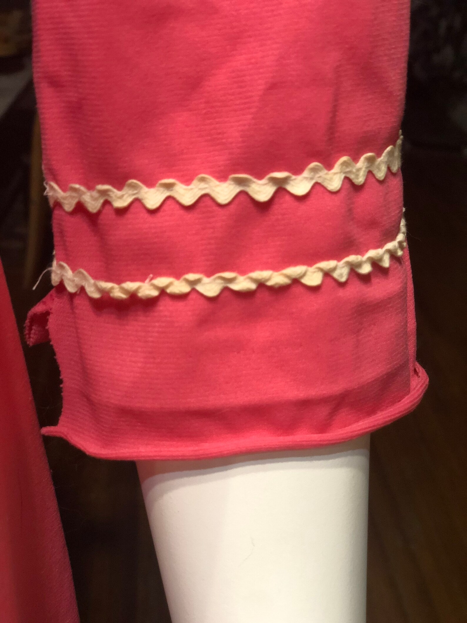 Vintage Pink House Dress W/ White Embroidered Flowers - Etsy