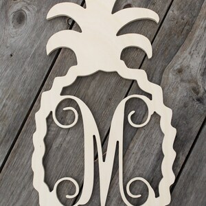 Pineapple Wreath Pineapple Sign Pineapple Monogram Painted - Etsy