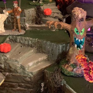 Super VERSATILE up to 6 FEET Long Multi-layout VILLAGE Display Base ...