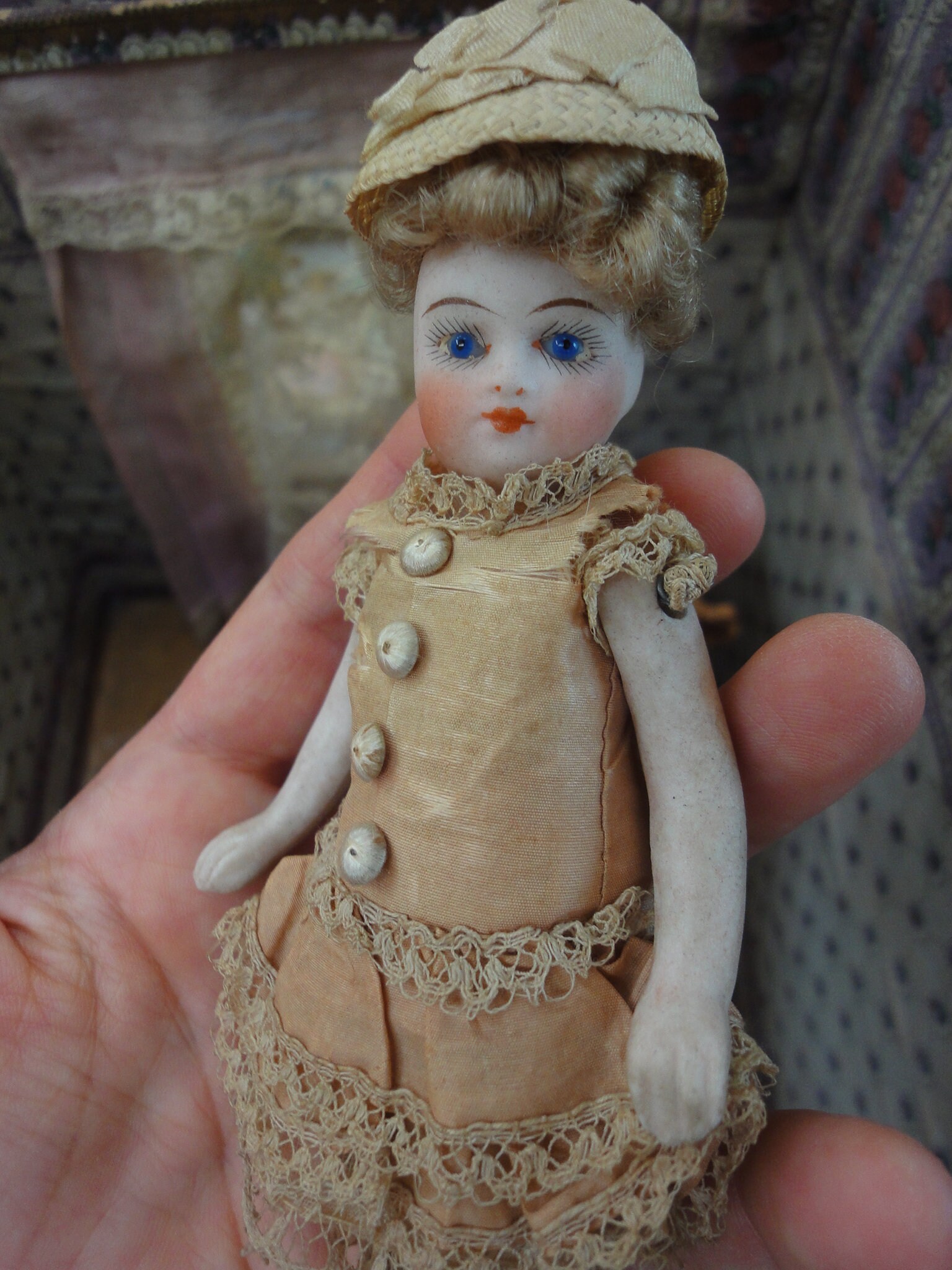 Antique Doll French Mignonette Doll Closed Mouth Dated About 1880 Lovely French Doll For Antique