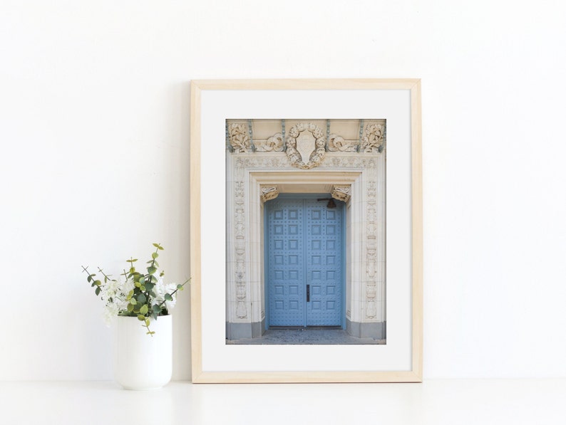 University of Texas Photography, Sutton Hall, UT Austin Campus, Blue ...