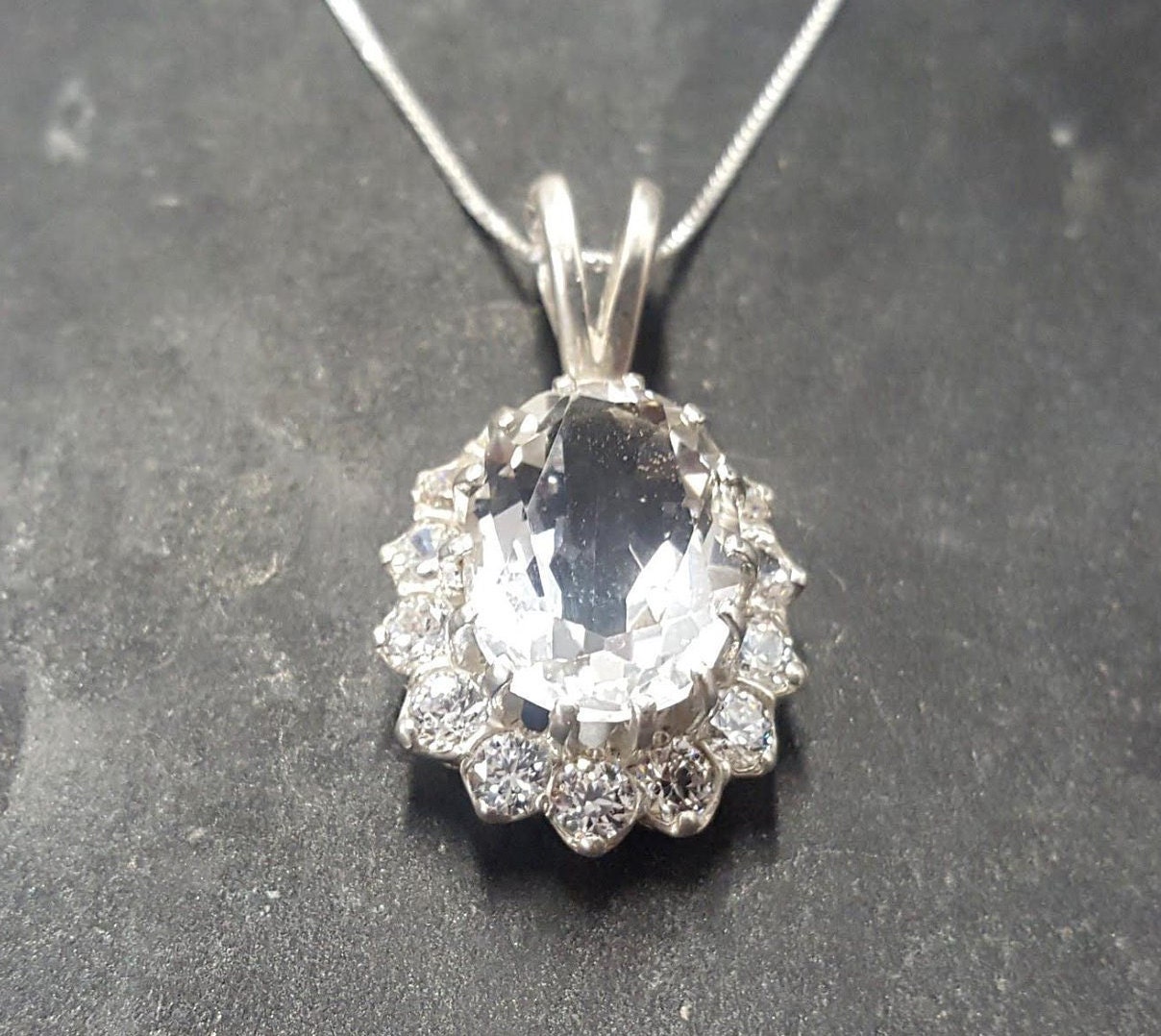 Colgante de diamantes colgante princesa diana topacio | Etsy