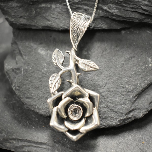 Rose Pendant - Etsy