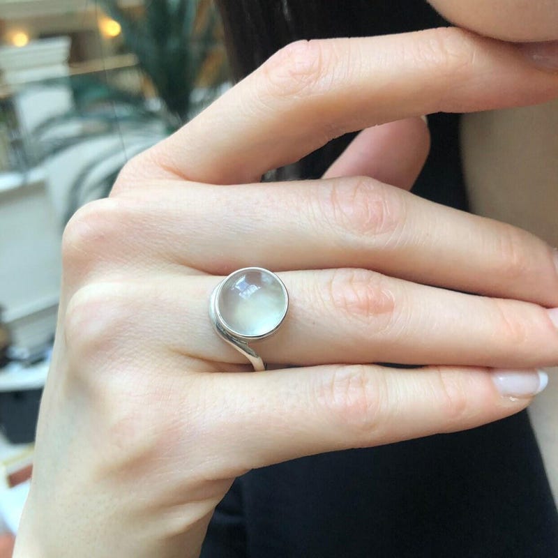Round Stone Ring - Etsy