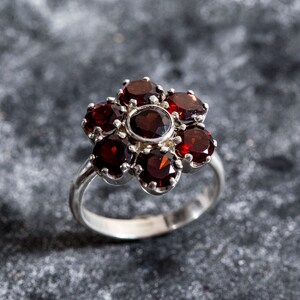 Flower Ring Garnet Ring Natural Garnet Vintage Garnet Ring | Etsy